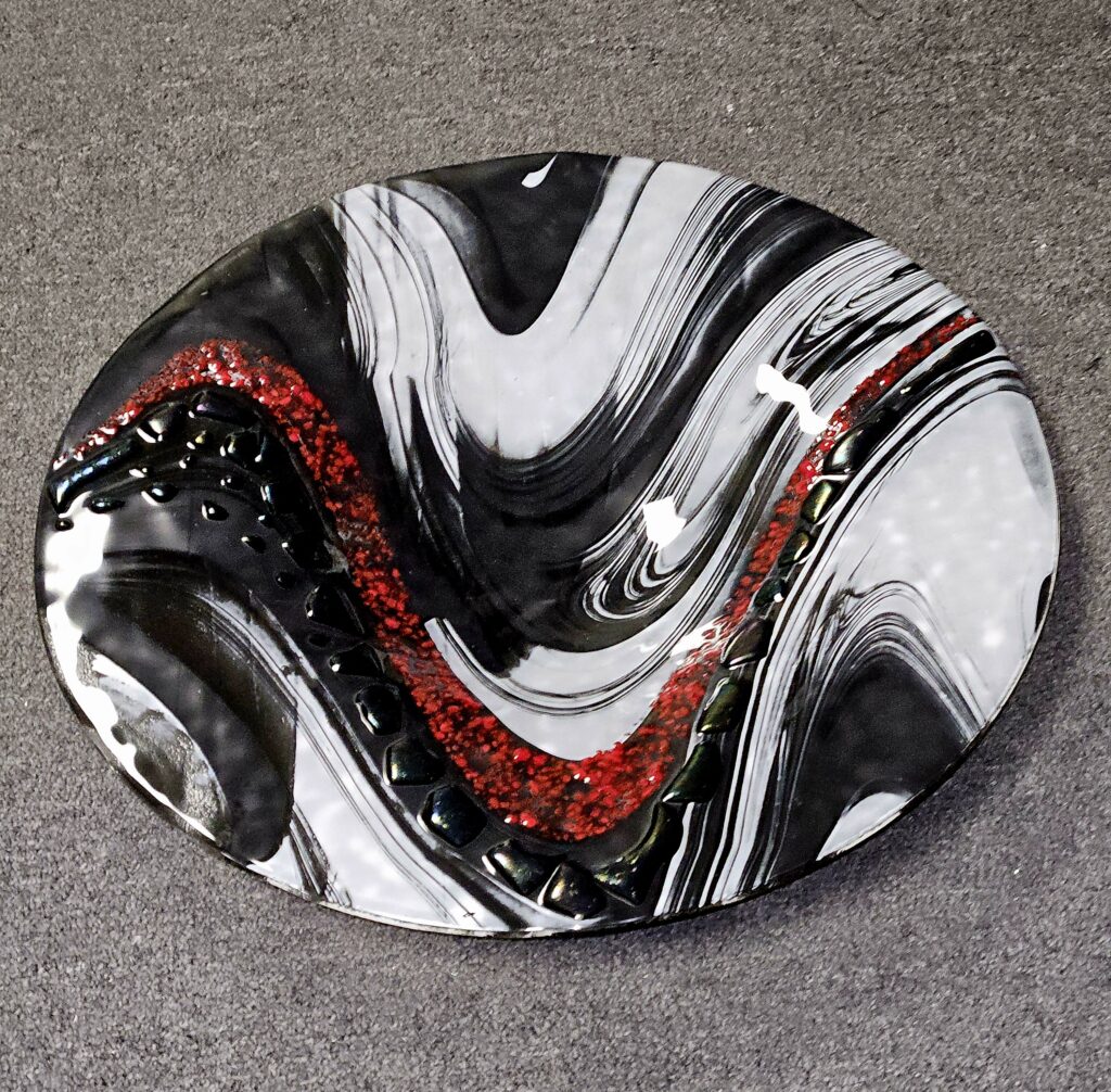 Volcano Black Stones Red Lava - IGLEX Art Glass